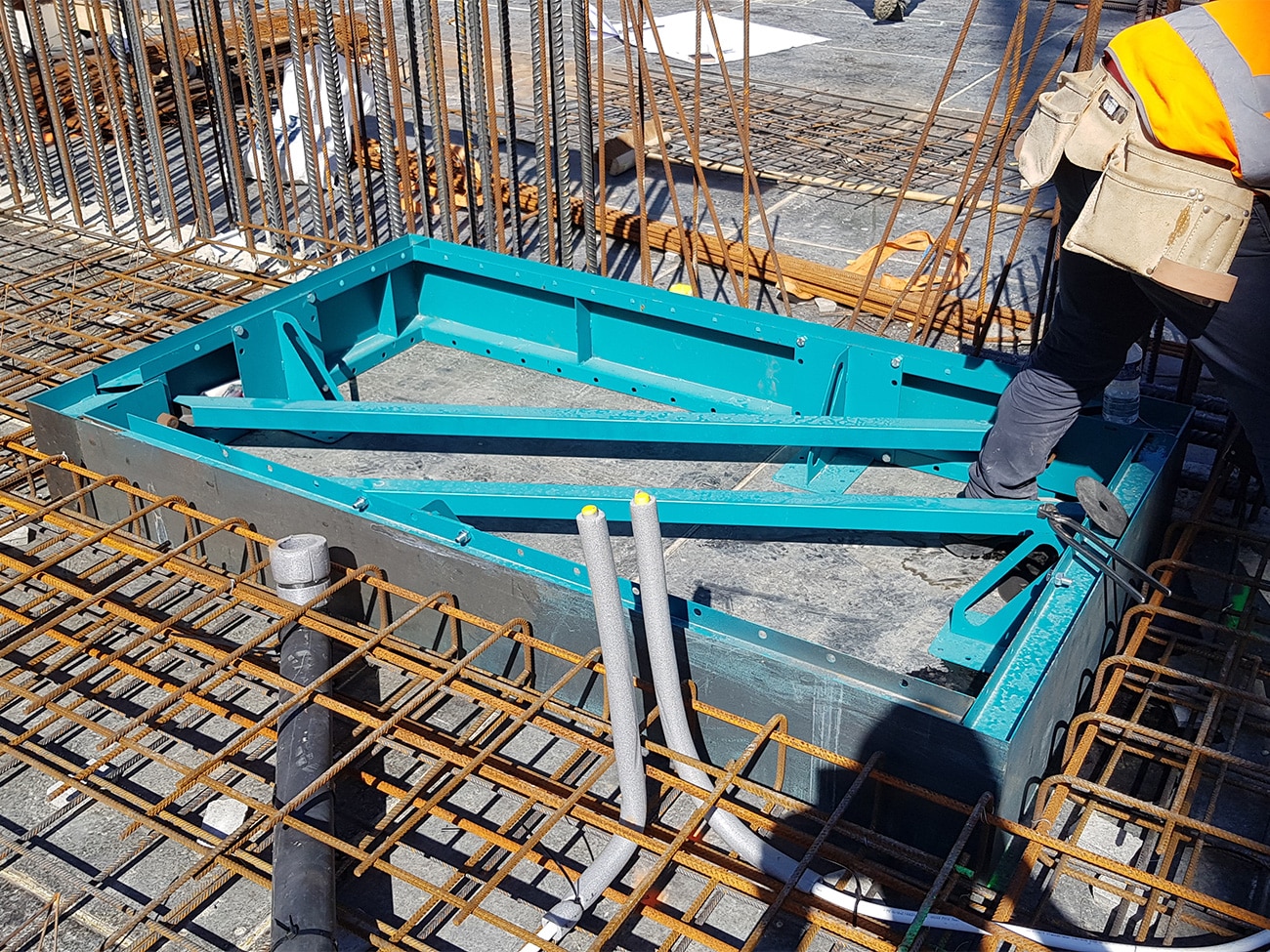 In totaal 133 sparingen voor gevel, binnenwand, vloer en trapgat